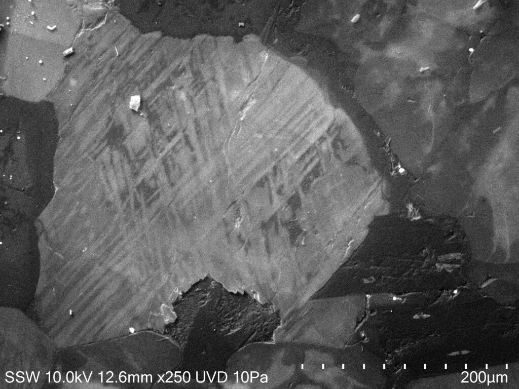 SEM-Based UVD-CL Microscopy at SSW